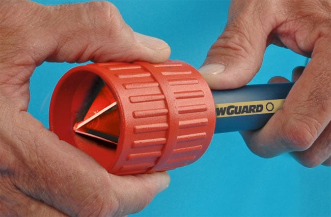 Vídeo | Cómo instalar tuberías y conexiones de CPVC FlowGuard®